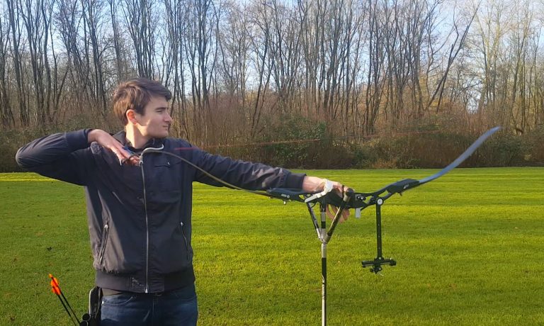 Is it really necessary to swing your bow? - ImproveYourArchery.com