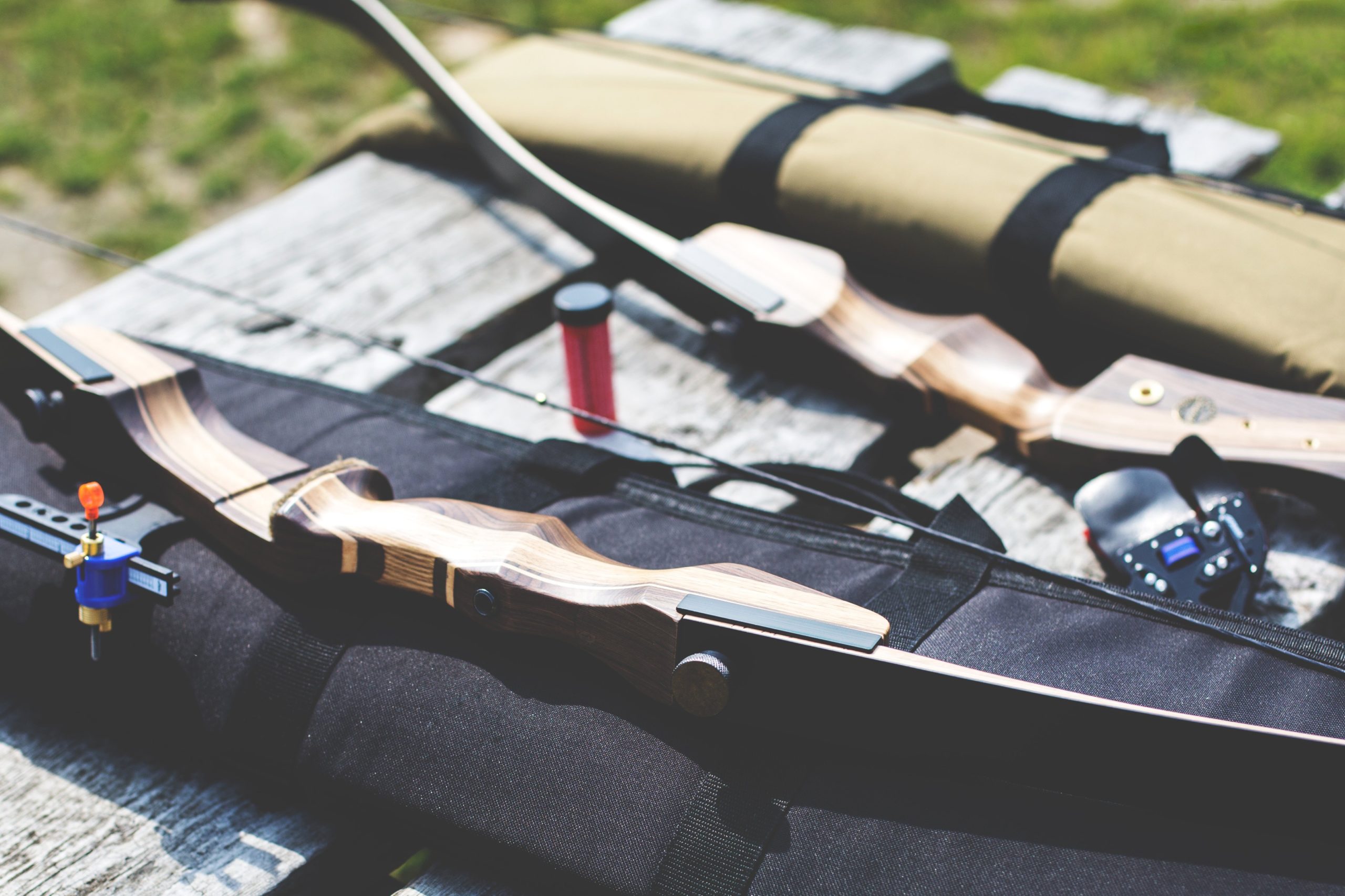 How to choose the right riser for your bow - ImproveYourArchery.com