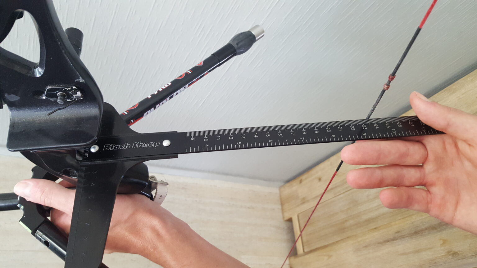 10 questions about bowstrings answered - ImproveYourArchery.com