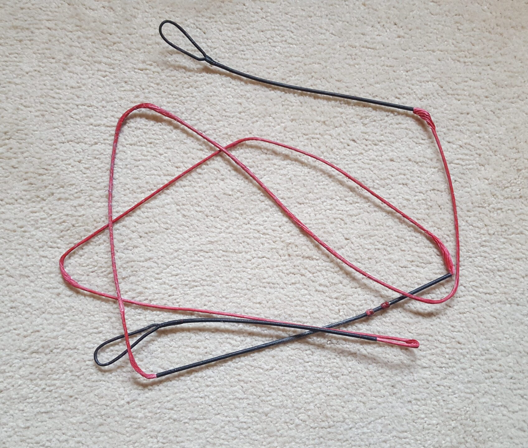 How to choose the right bowstring - ImproveYourArchery.com