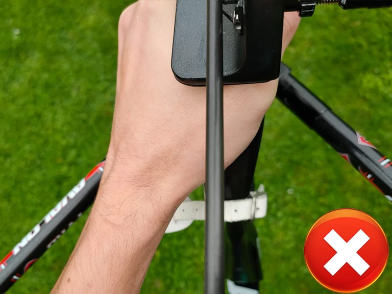 How you should grip your bow - Picture Guide - ImproveYourArchery.com