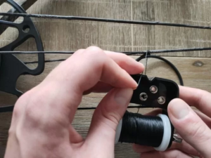 How to properly attach a peep sight - ImproveYourArchery.com