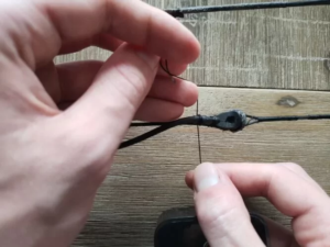 How to properly attach a peep sight - ImproveYourArchery.com